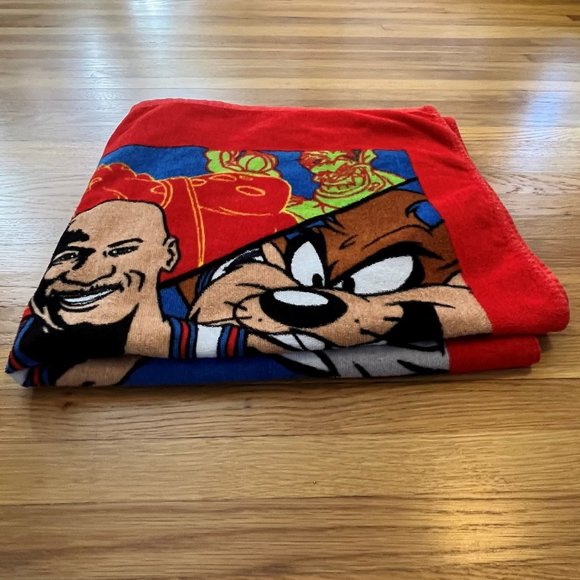 Warner Bros. | Bath | 996 Space Jam Beach Towel Michael Jordan Looney ...